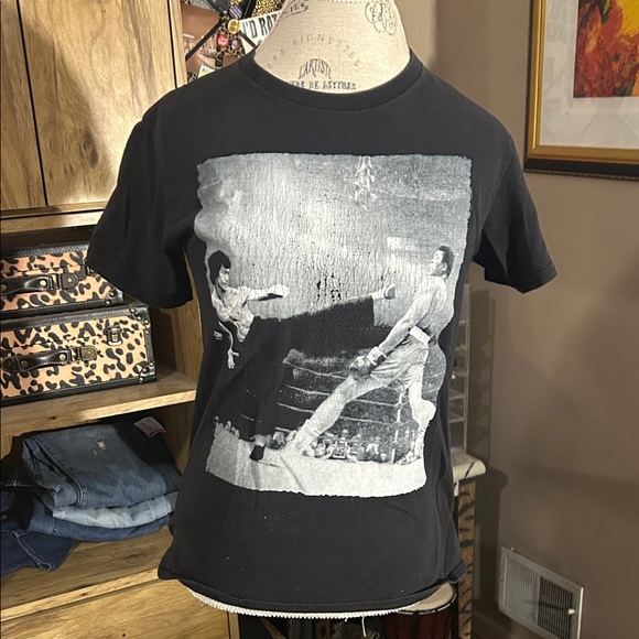 Delta | Shirts | Black Jet Li Muhammad Ali Graphic Tshirt Small | Poshmark